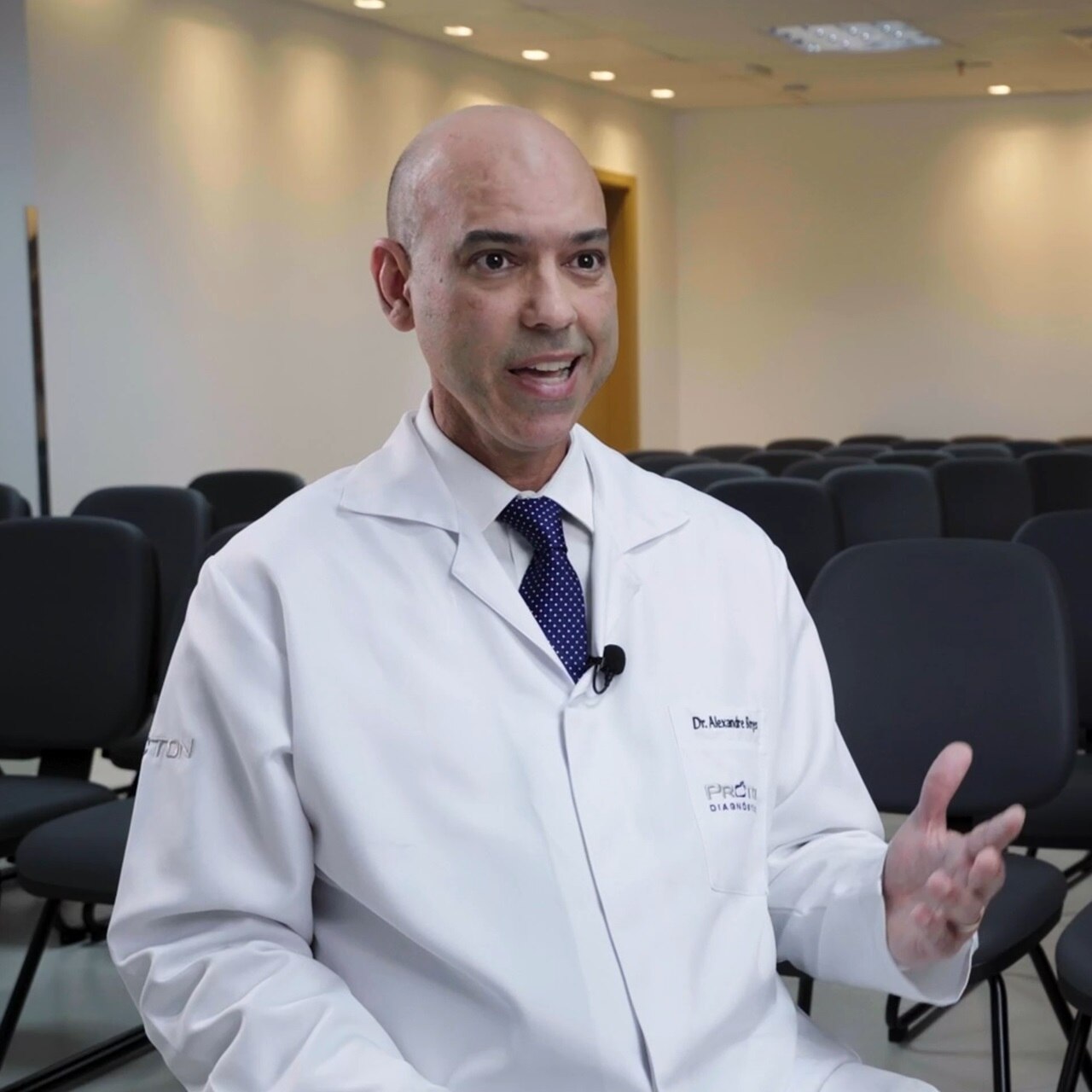 Dr. Alexandre Borges from Santa Casa de Piracicaba gives an interview about their expereiences ...